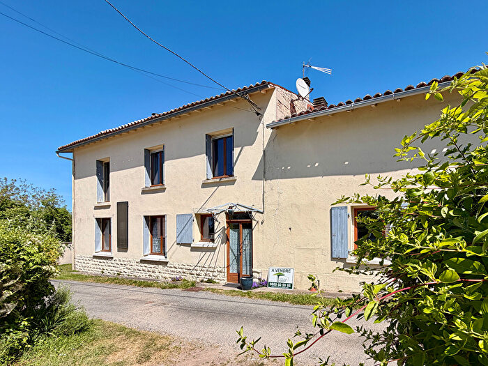 Maison 5 pièces à vendre à Fontaine-Chalendray