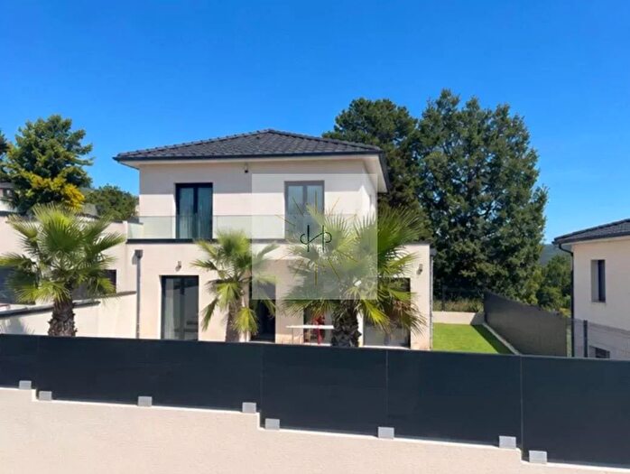 Meysse : Maison 7 pièces à vendre