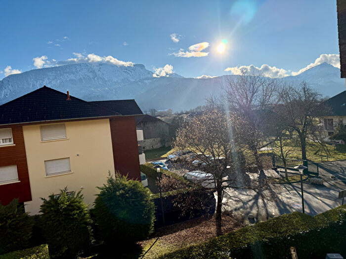 Appartement à vendre - Thyez - 3 pièces - 2 chambres