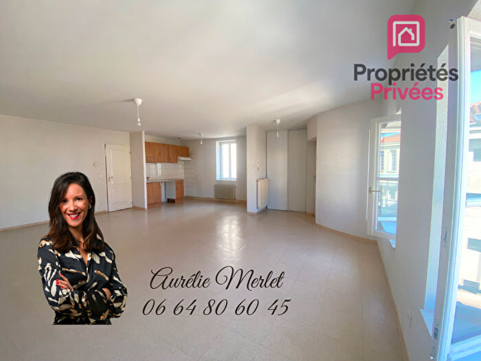 Appartement à vendre - Riom, Centre-ville - 4 pièces - 3 chambres