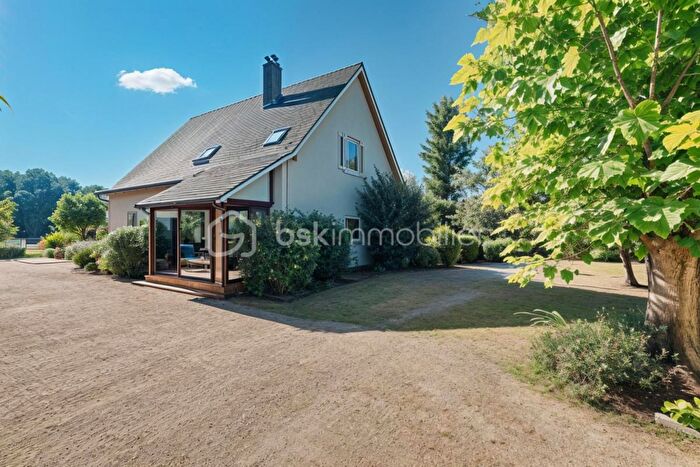 Maison à vendre - Coutras - 6 pièces - 4 chambres