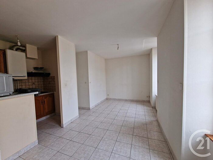 Appartement 3 pièces à Nevers, République, Préfecture, à louer