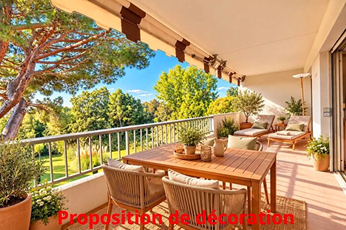 Appartement 3 pièces à vendre à Cannes, Californie Pezou