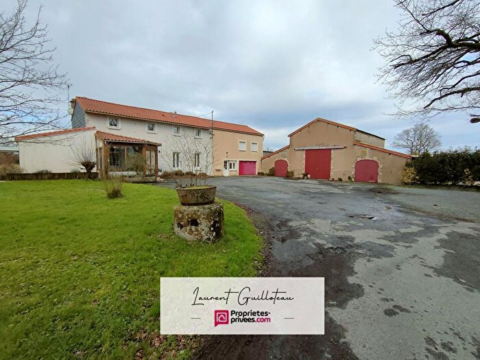 Maison à vendre - La Gaubretière - 5 pièces - 3 chambres