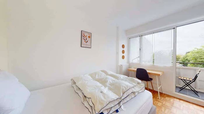 Hauts d'Asnières-Métro, Asnières-sur-Seine : Appartement 1 pièce à louer