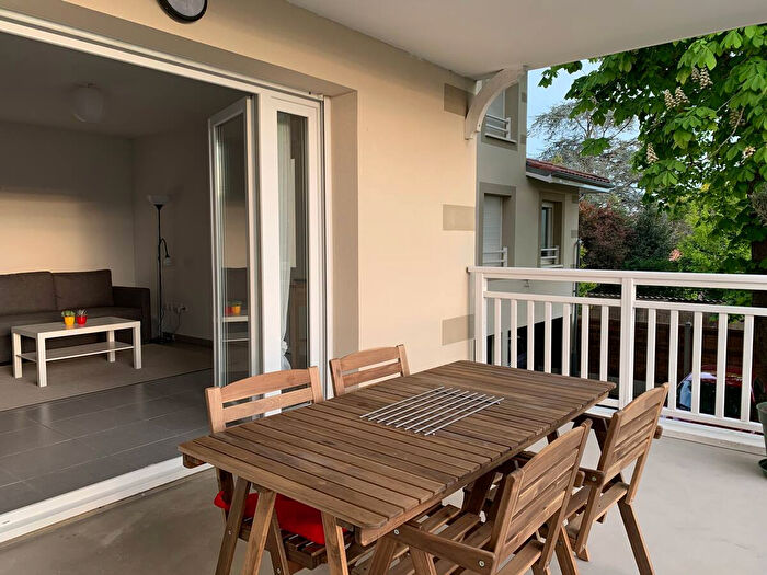 Gujan-Mestras, Centre-ville : Appartement 3 pièces à vendre