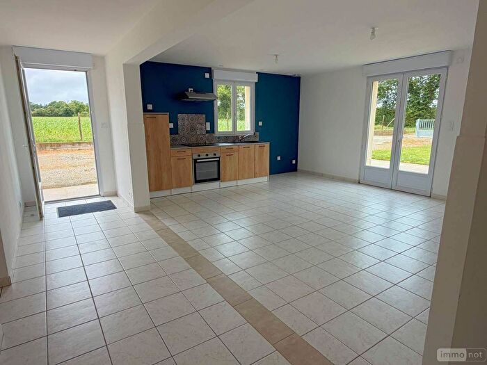 Saint-Sulpice-des-Landes : Maison 3 pièces à louer