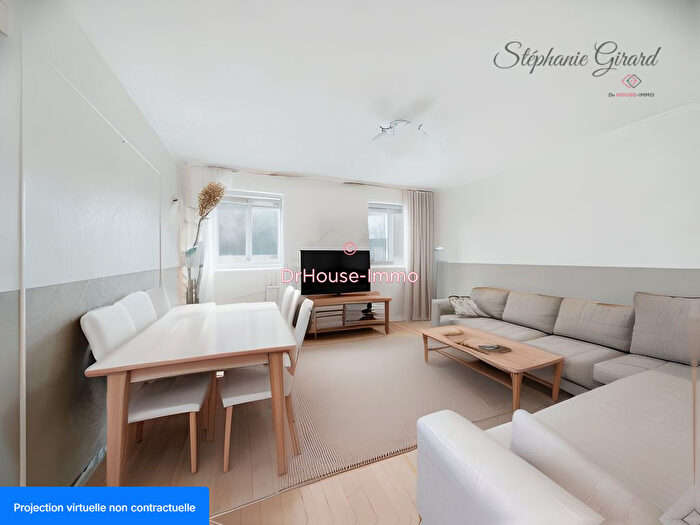 Appartement à vendre - Saint-Jean-de-la-Ruelle, Trois Fontaines, Petite Espère, Clémenceau - 4 pièces - 3 chambres