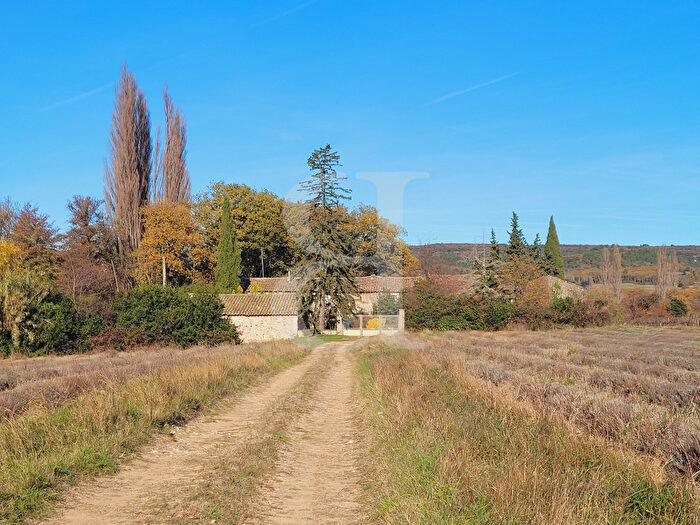 Maison à vendre - Grignan - 6 pièces - 3 chambres