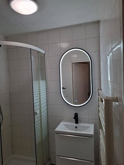 Appartement à louer - Aubervilliers - 2 pièces - 1 chambre