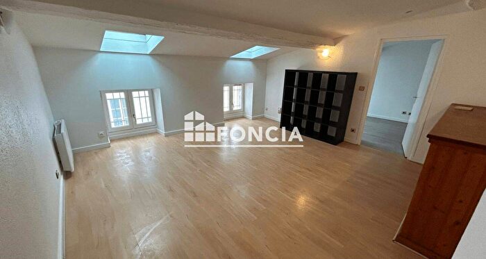 Centre Ville, Valence : Appartement 2 pièces à louer