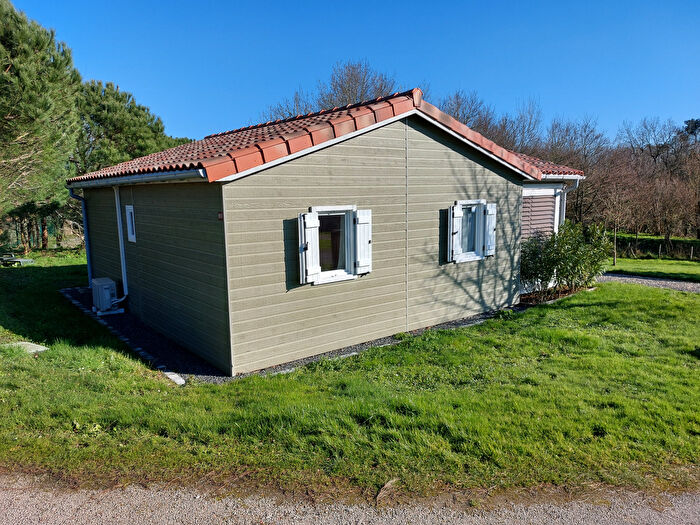 Maison à vendre - La Chapelle-Hermier - 3 pièces - 2 chambres