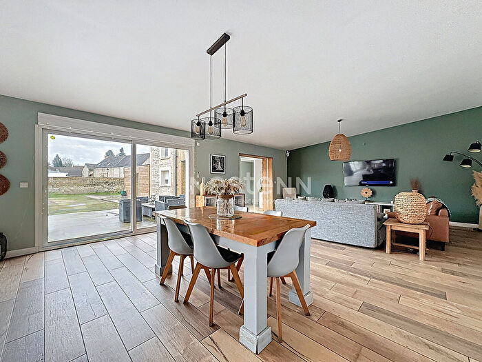 Maison à vendre - Blaincourt-lès-Précy - 6 pièces - 4 chambres