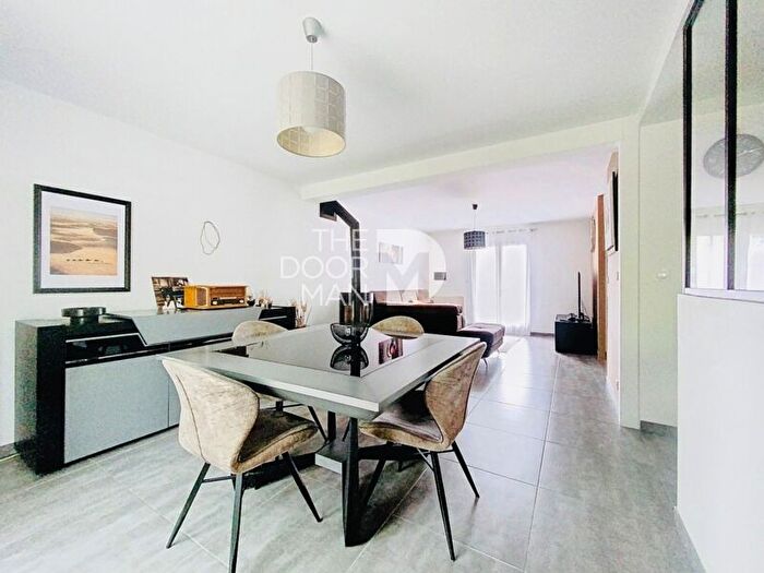 Maison à vendre - Rezé - 5 pièces - 4 chambres