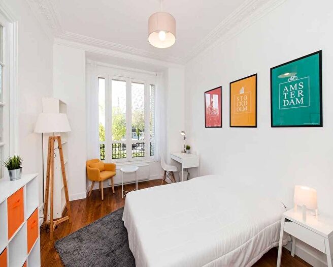 Appartement à louer - Vaugirard-Parc des Expositions, Paris ème arrondissement - 4 pièces - 4 chambres