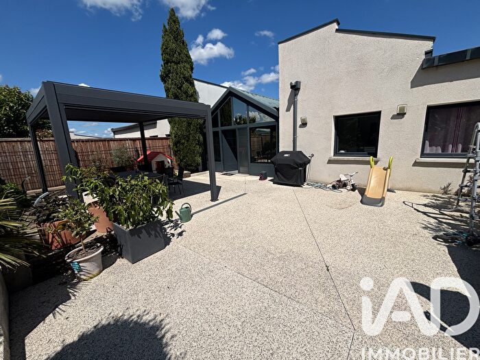 Appartement 4 pièces à Tartaras, à vendre