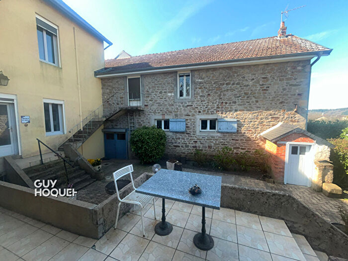 Maison à vendre - Toulon-sur-Arroux - 9 pièces - 4 chambres