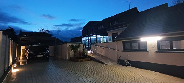 Maison à vendre - Nevers, Eduens Montapins - 8 pièces - 5 chambres