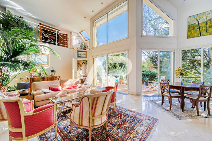 Maison à vendre - Sèvres, Croix-Bosset, Monesse, Brancas - 8 pièces - 5 chambres