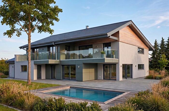 Maison 8 pièces à Villaz, à vendre