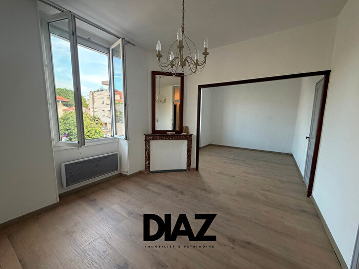 Nîmes, Jean Jaurès - Appartement 5 pièces à louer