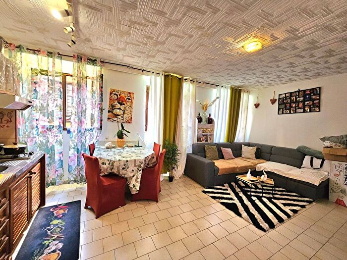 Appartement à louer - Secteur Sauvegarde, Grasse - 1 pièce