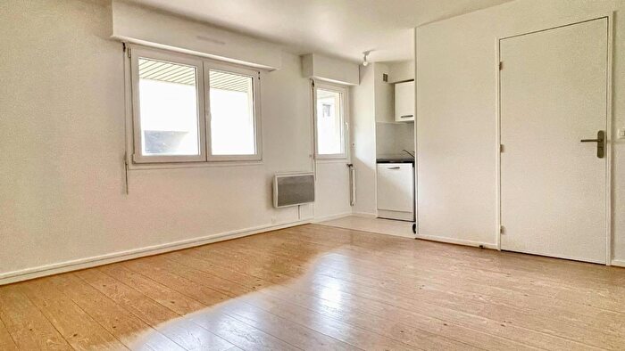 Rueil-Malmaison, Plaine Gare : Appartement 1 pièce à louer