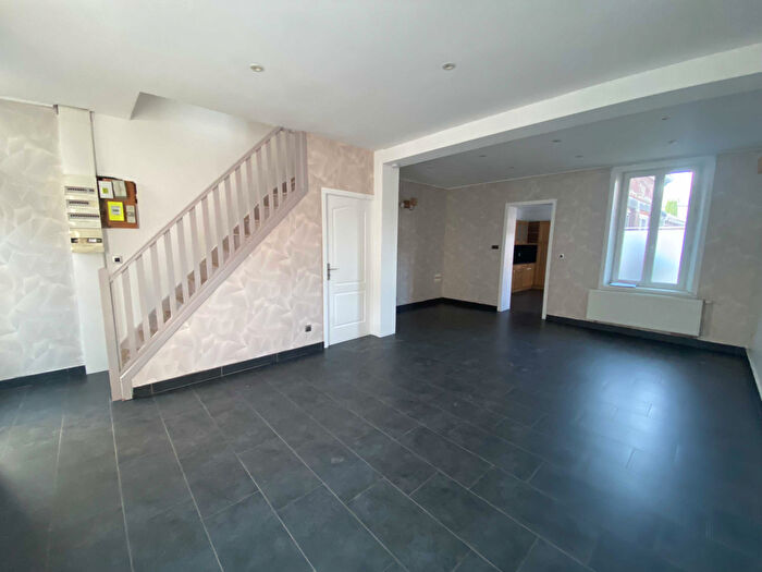 Maisons à vendre et appartements à louer - 3