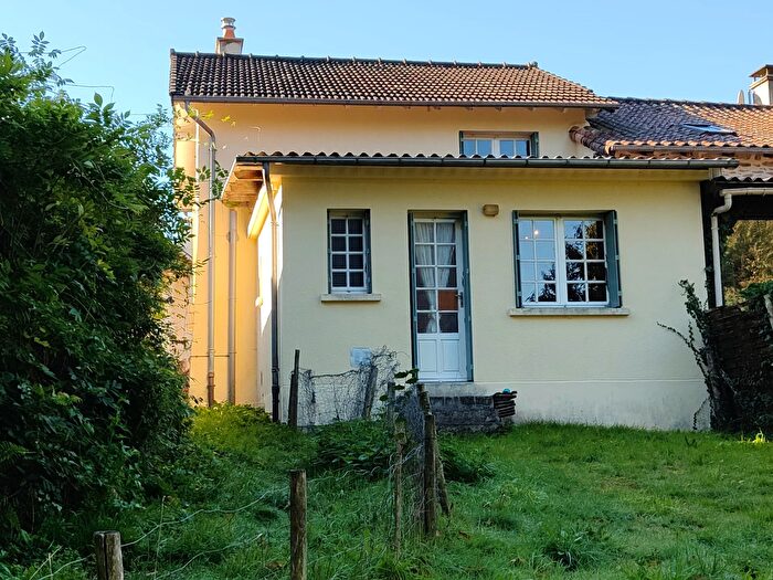 Maison à vendre - Cussac - 5 pièces - 3 chambres