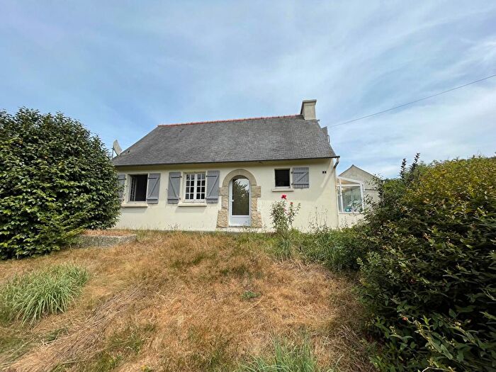 Bourbriac : Maison 6 pièces à vendre