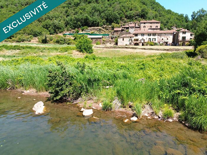 Maison 17 pièces à vendre à Brousse-le-Château