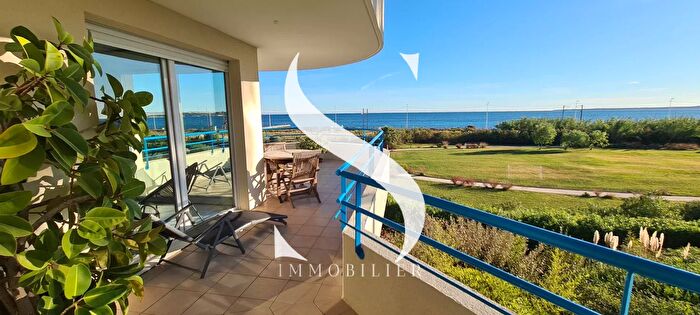 Appartement à vendre - Antibes, Antibes-les-Pins, Trianon, Le Fournel, Peyregoue - 2 pièces - 1 chambre