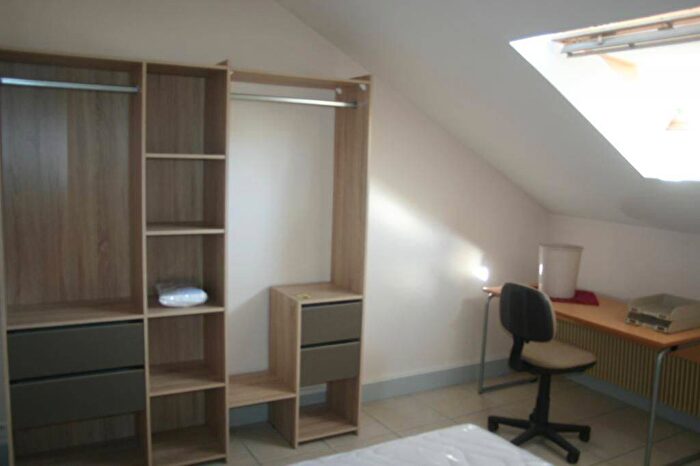 Appartement 1 pièce à Couronne Centrale, Bourges, à louer