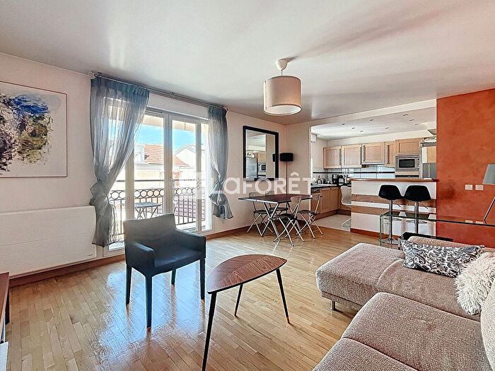 Appartement à louer - Centre Ancien, Vanves - 4 pièces - 3 chambres