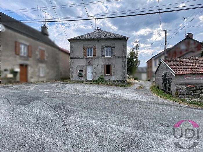 Maison 5 pièces à vendre à Saint-Yrieix-les-Bois