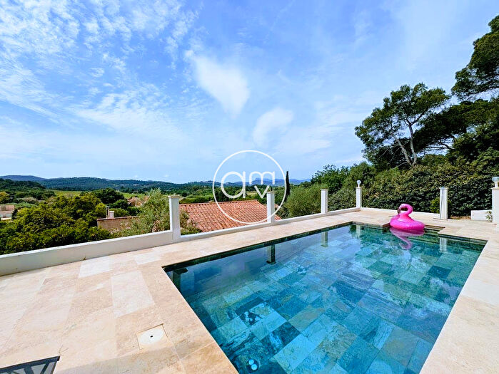 Maison à vendre - Pierrefeu-du-Var - 4 pièces - 3 chambres