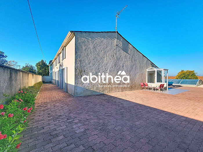 Maison à vendre - Rioux - 5 pièces - 3 chambres