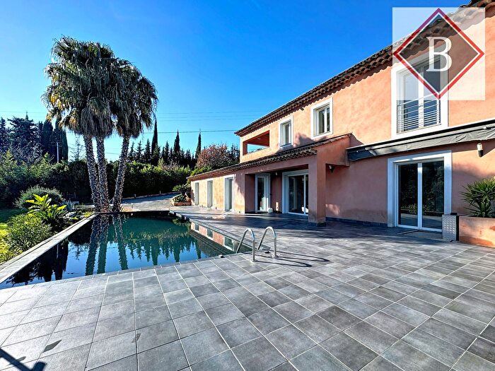 Maison à vendre - Cagnes-sur-Mer - 6 pièces - 4 chambres