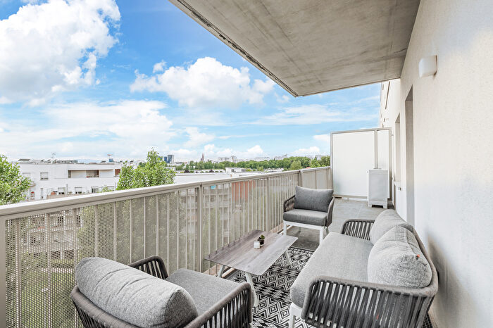 Appartement à vendre - Strasbourg - 4 pièces - 3 chambres