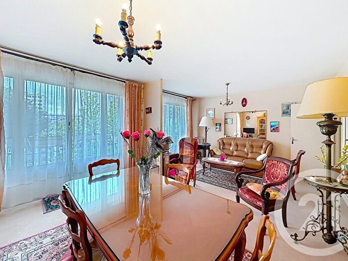 Appartement à vendre - Choisy-le-Roi, Centre-ville, Parc Prairie, Hautes Bornes - 4 pièces - 2 chambres