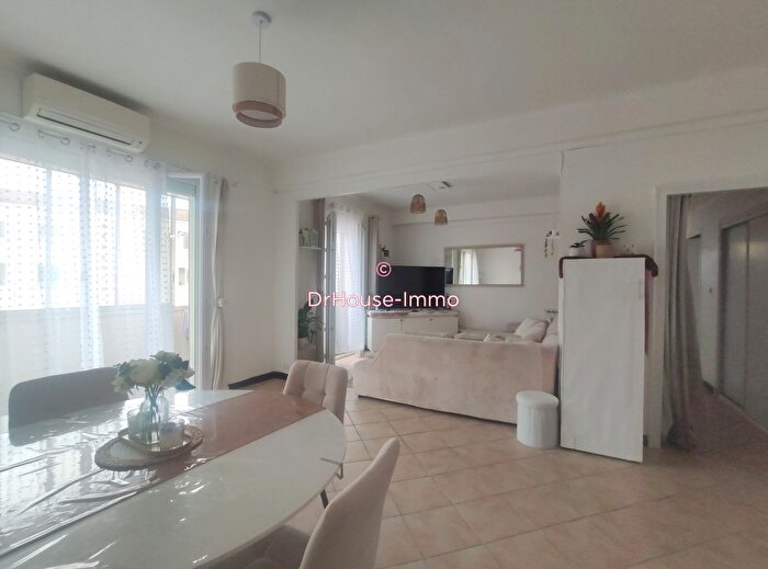 Appartement 5 pièces à Peyrolles-en-Provence, à vendre