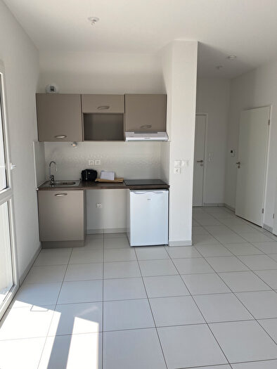 Appartement à louer - Chelles, Les Coudreaux - 2 pièces - 1 chambre