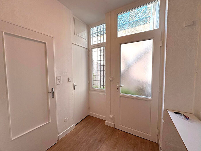 Appartement à louer - Tours, Saint-Symphorien - 1 pièce - 1 chambre