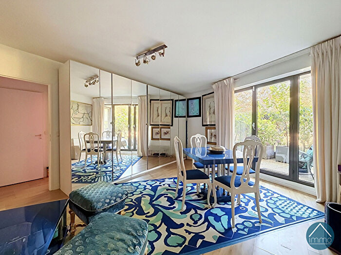 Asnières-sur-Seine, Gresillons, Voltaire - Appartement 2 pièces à vendre