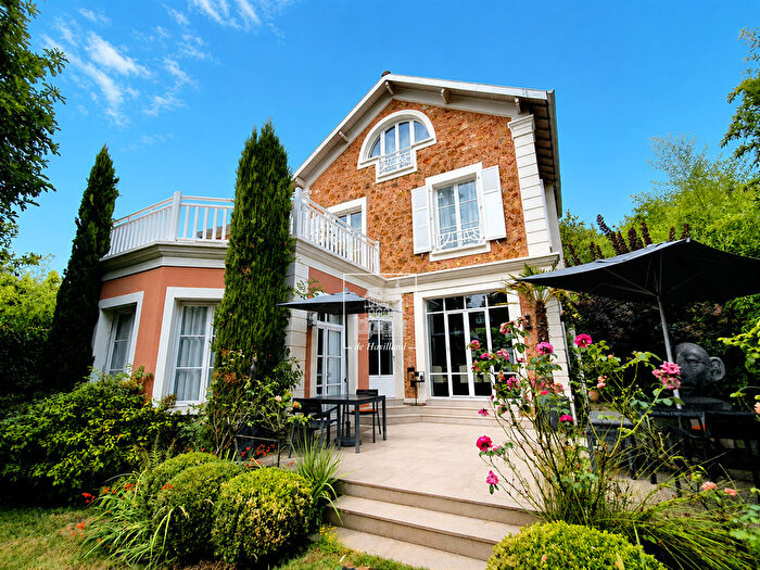 Vaucresson - Maison 8 pièces à louer