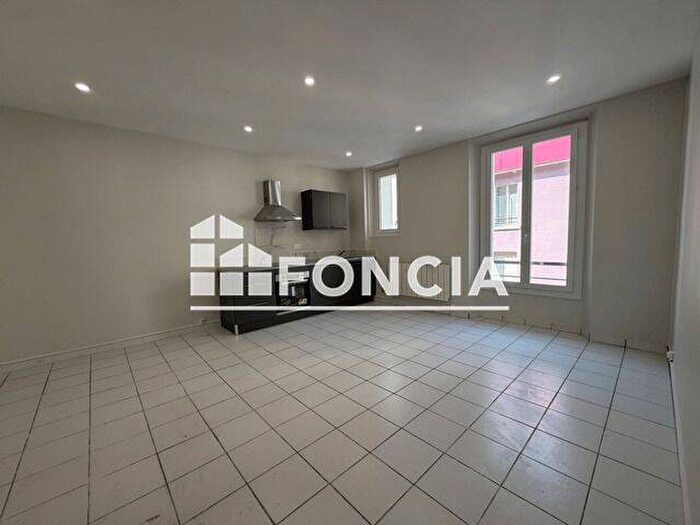Aristide-Briand, Fontaine - Appartement 2 pièces à louer