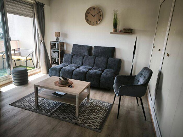 Henri Sellier-Aujonnière, Vierzon - Appartement 1 pièce à louer