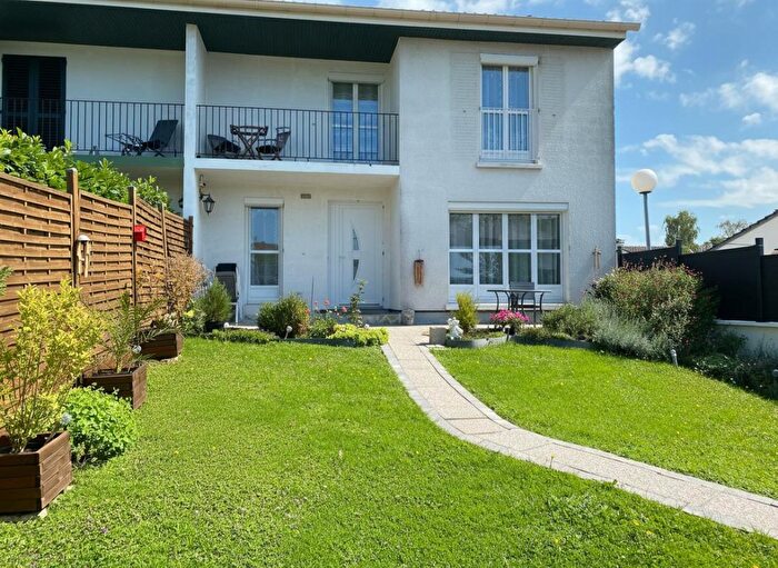 Boussy-Saint-Antoine : Maison 4 pièces à vendre