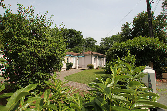 Maison à vendre - Pessac, CCLAPS, La Châtaigneraie - 7 pièces - 5 chambres