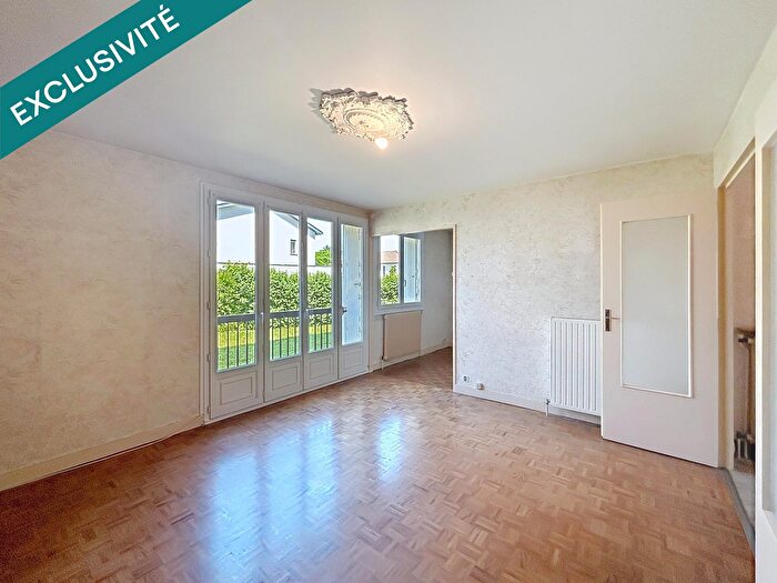 Appartement 3 pièces à Pont-Évêque, à vendre